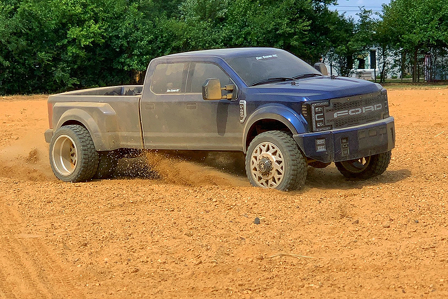 CEN RACING DL-SERIES FORD F450 SD 1/10 CUSTOM TRUCK RTR TITANIUM #CEN8981