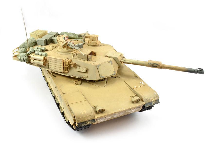 HOBBY ENGINE PREMIUM LABEL M1A2 ABRAMS 2.4G - DESERT #HE0717