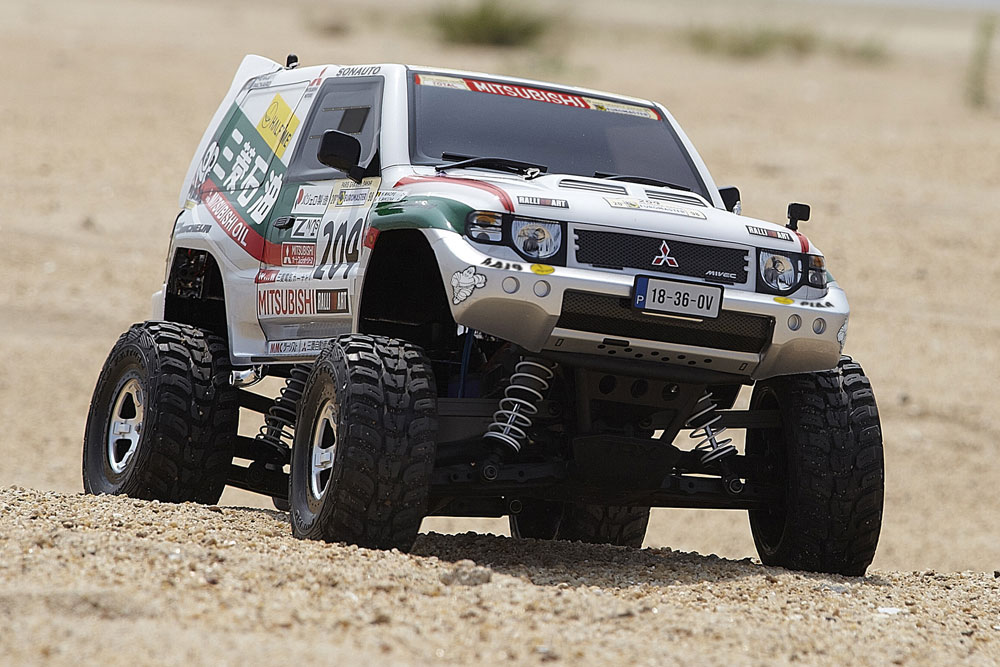 KILLERBODY MITSUBISHI PAJERO EVO 1998 DAKAR RALLY FINISHED BODY #KB48400